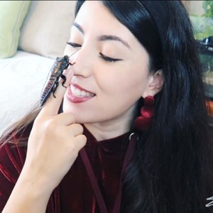 Emma Lock: la ragazza degli scarafaggi